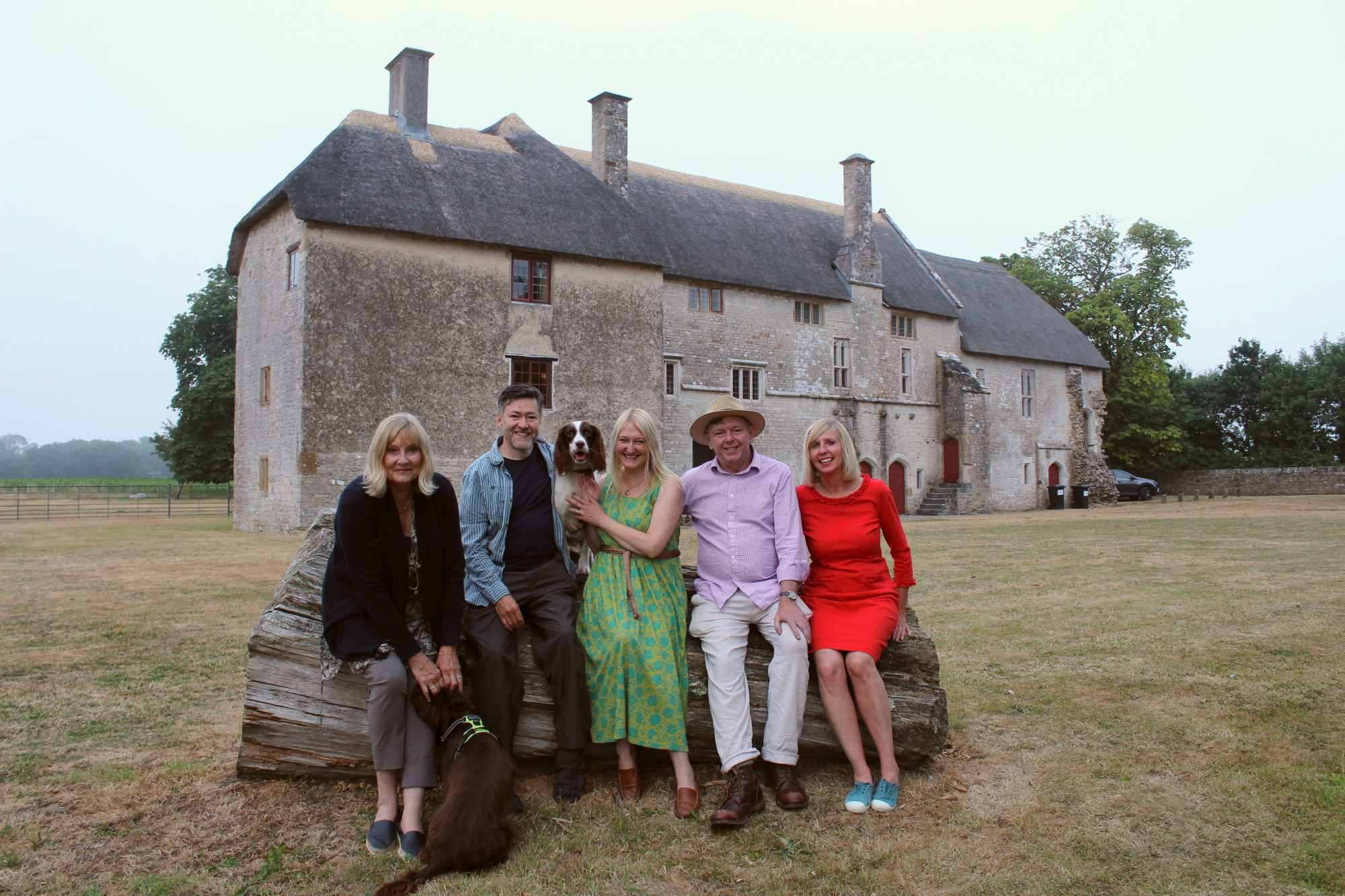 We Capture the Castle! – Victoria Connelly